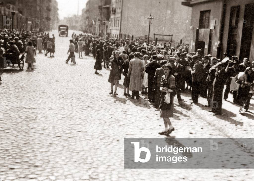 Image of Warsaw, 1942. Jewish Ghetto in Warsaw during German occupation.