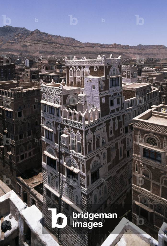 Image of Multi-storey building decorated with geometric patterns, Sana ...