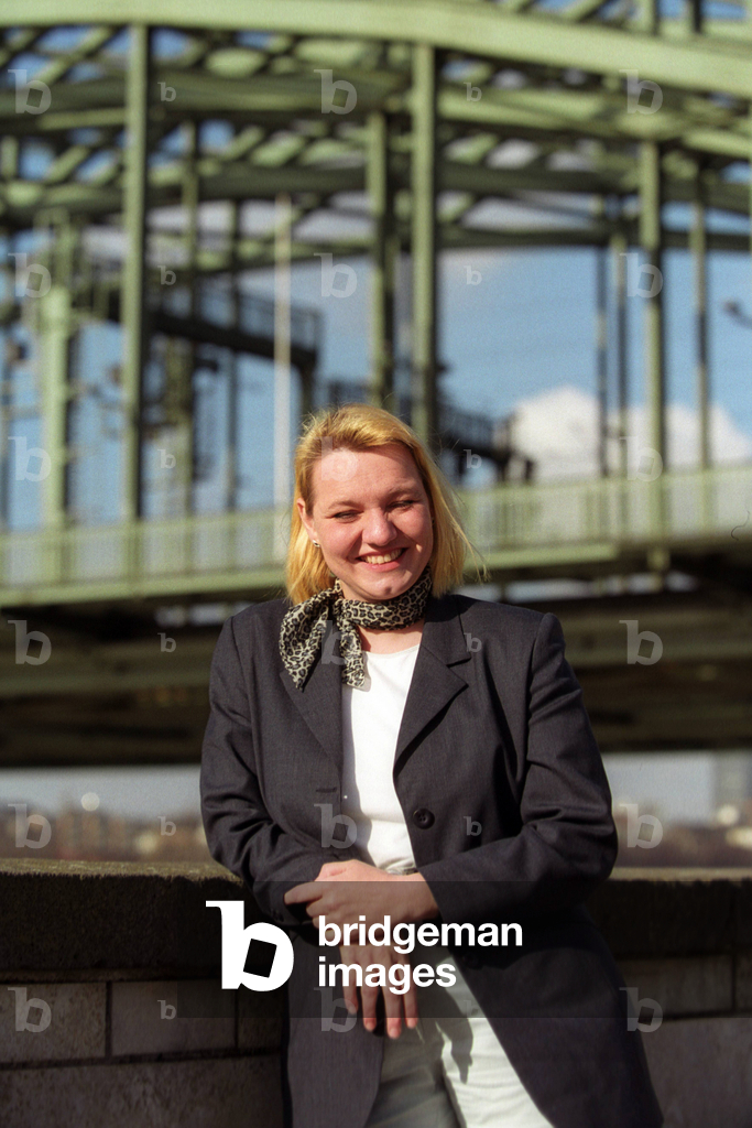 Image of Management consultant Heike Hefner during a photo shoot with ...