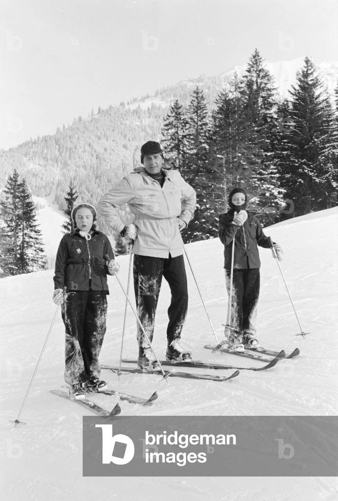Image of Switzerland Adel Spanish Koenig Family, 1945 (b/w photo)