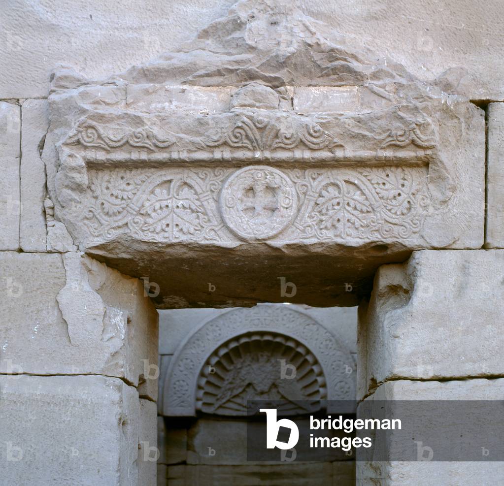 Image of Coptic art : Pendant with Cross and garland - Coptic