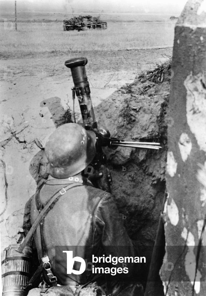 Image of German assault gun proceeding against bunkers on the Eastern ...