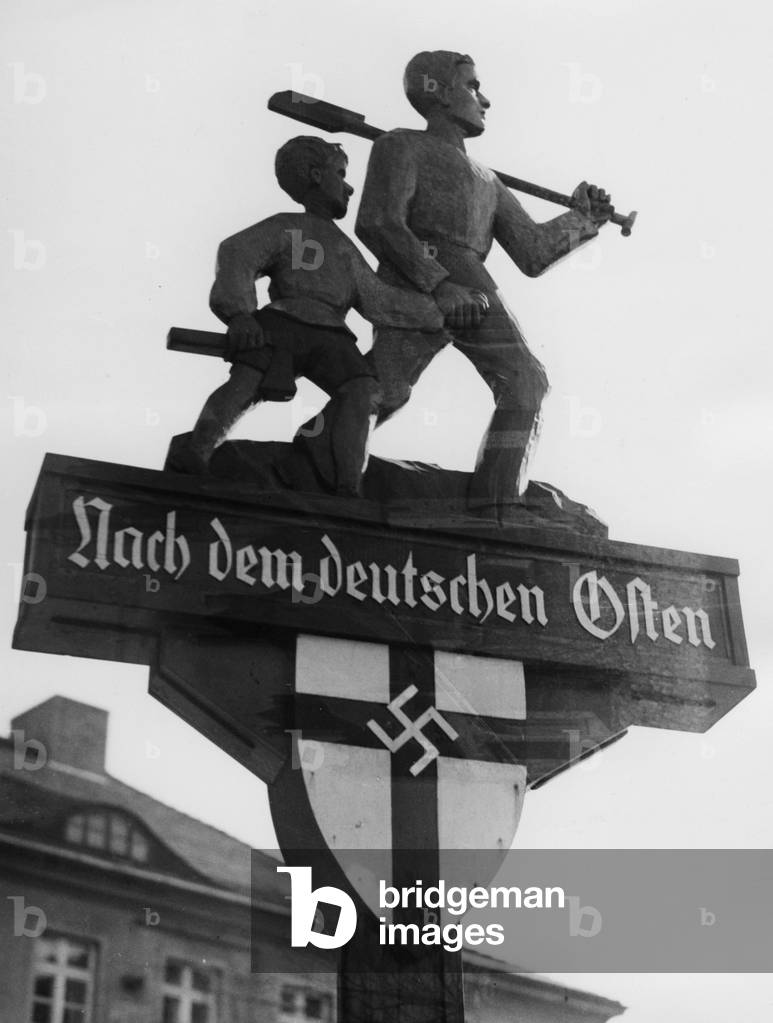 Image of Nazi propaganda at the Oder Bridge in Frankfurt , 1935