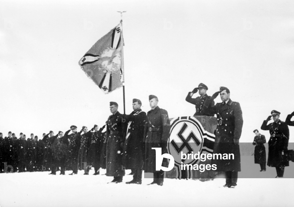 Image of II. WK - Luftwaffe - flag handover, 1940 (photo)