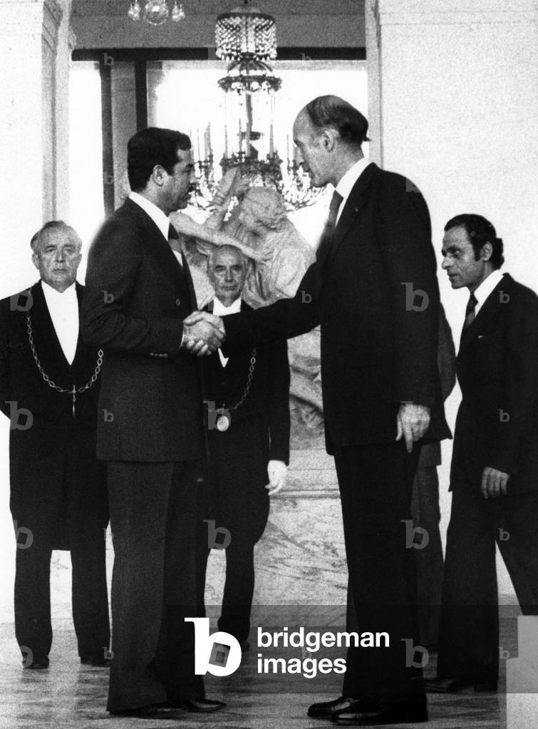 Image of Iraq President Saddam Hussein Meeting French President Valery ...