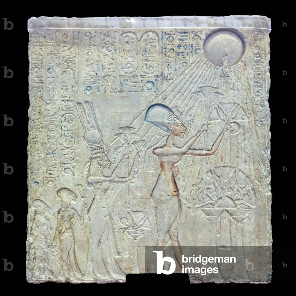 Image of Stele discovered in Tell El-Amarna representing Akhenaten ...