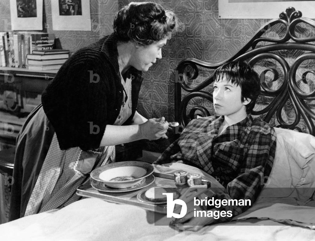 Image of Naomi Stevens and Shirley MacLaine, on-set of the Film, 'The ...