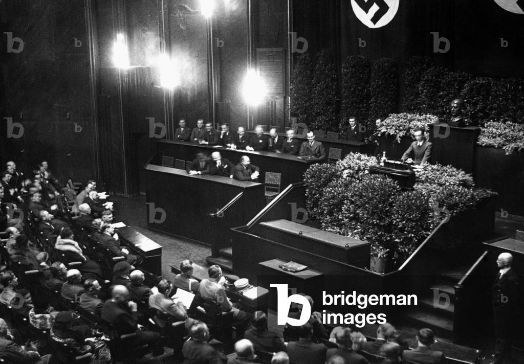 Image of Joseph Goebbels at the Reichsfilmkammer (Reich Chamber of Film) in