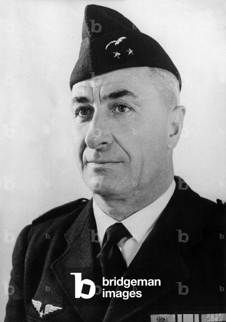 Image of Le général français Paul Jacquier, chef du service français de