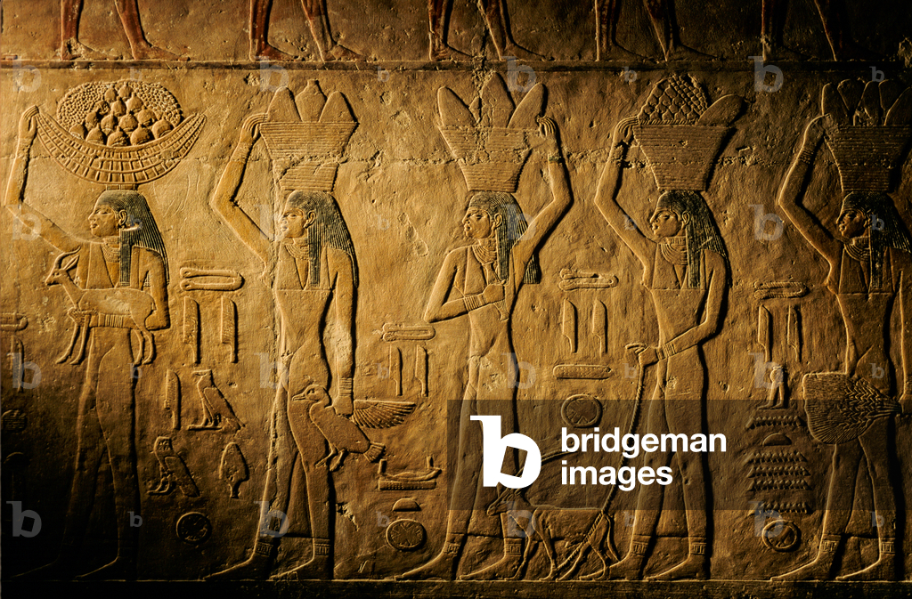 Image of Women carrying bread, bird, goat and produce, tomb of Tiye, by ...