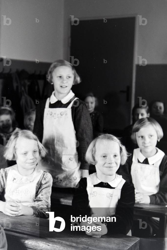 Image of The quadruplets of Brücken at school, Germany 1930s (b/w photo)