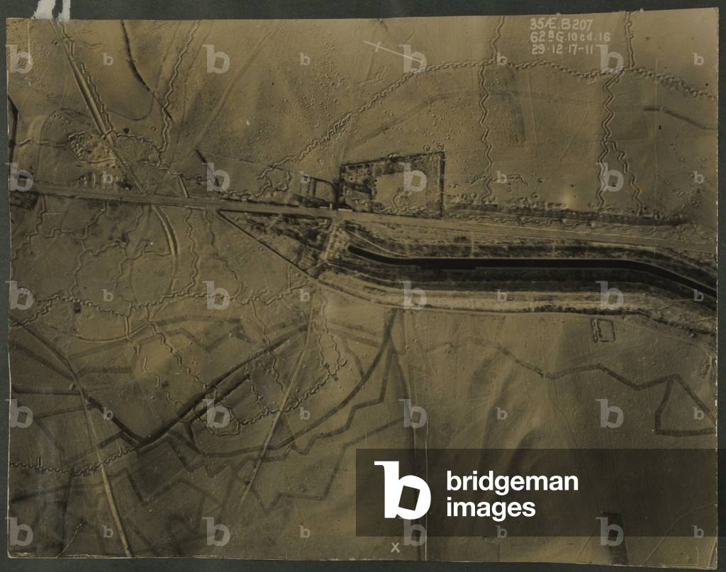 Image of Aerial photograph with WWI trenches, 1917 (b/w photo) by ...