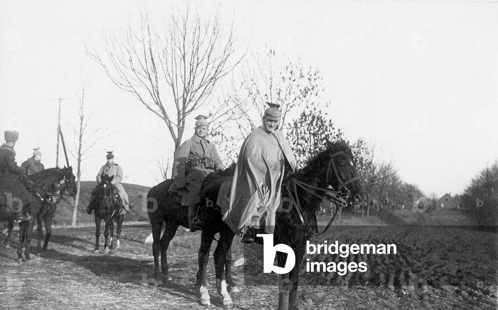 Image of German Uhlan patrol on the Eastern front, 1917 (b/w photo)