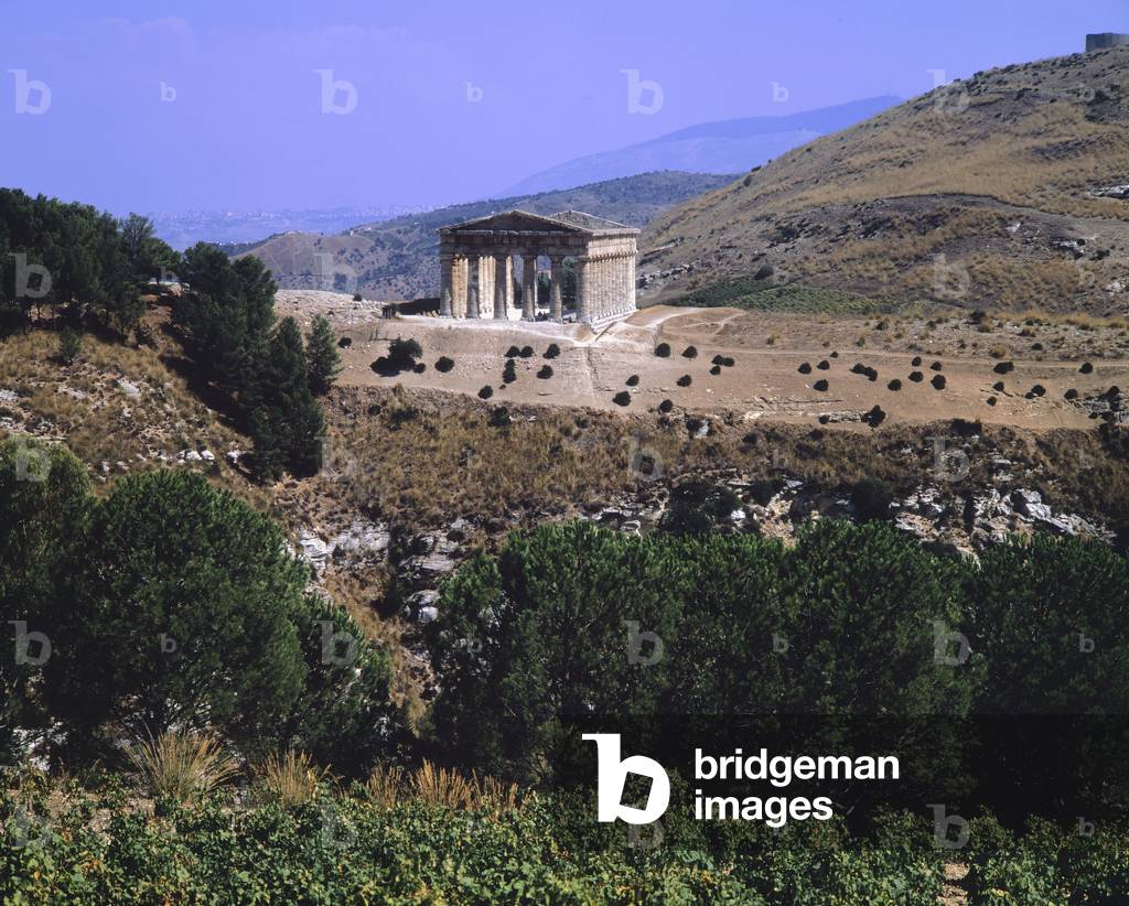 Image of Doric Temple of Segesta, Sicily, Italy, Ancient Greek ...
