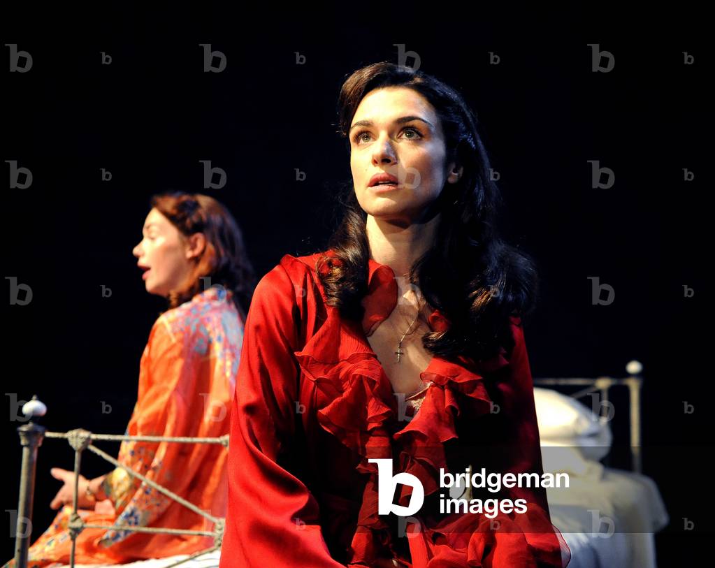 Image of Rachel Weisz as Blanche Dubois with Ruth Wilson (photo) by ...