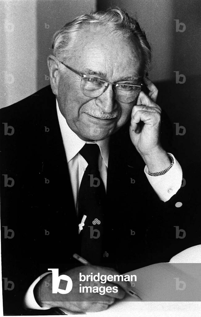 Ludwig Guttmann's Instagram, Twitter & Facebook on IDCrawl