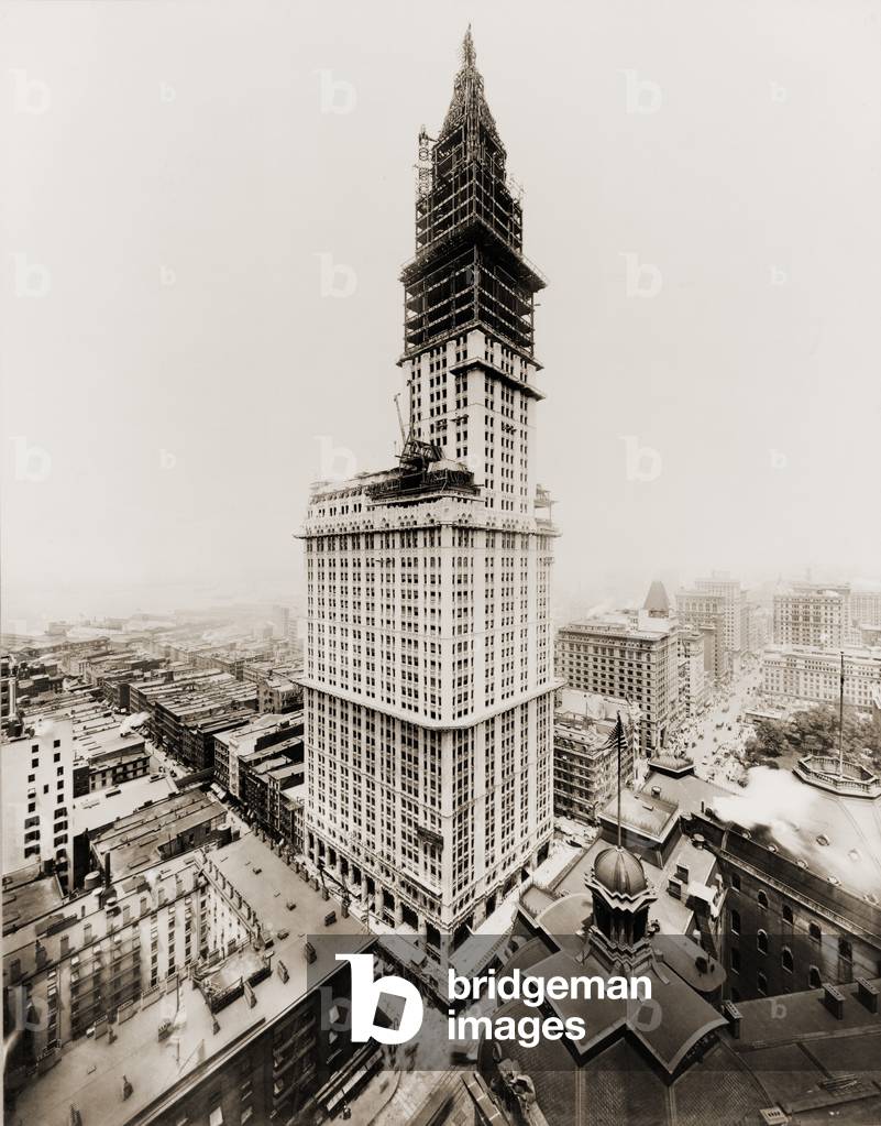 Image of Woolworth Building during the last stages of exterior ...