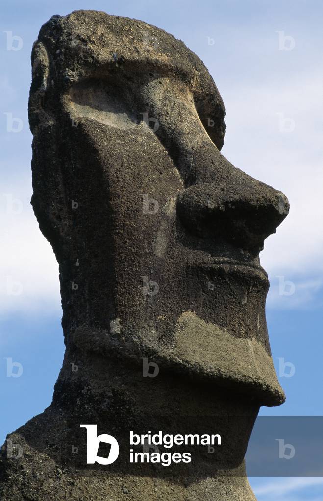 Image of Moai (megalithic anthropomorphic statues) of Ahu Tongariki ...