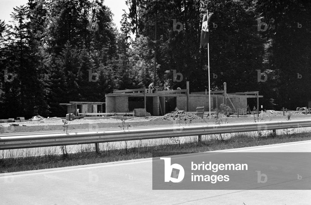 Image of Switzerland Highway Gas Station Koelliken, 1967 (b/w photo)