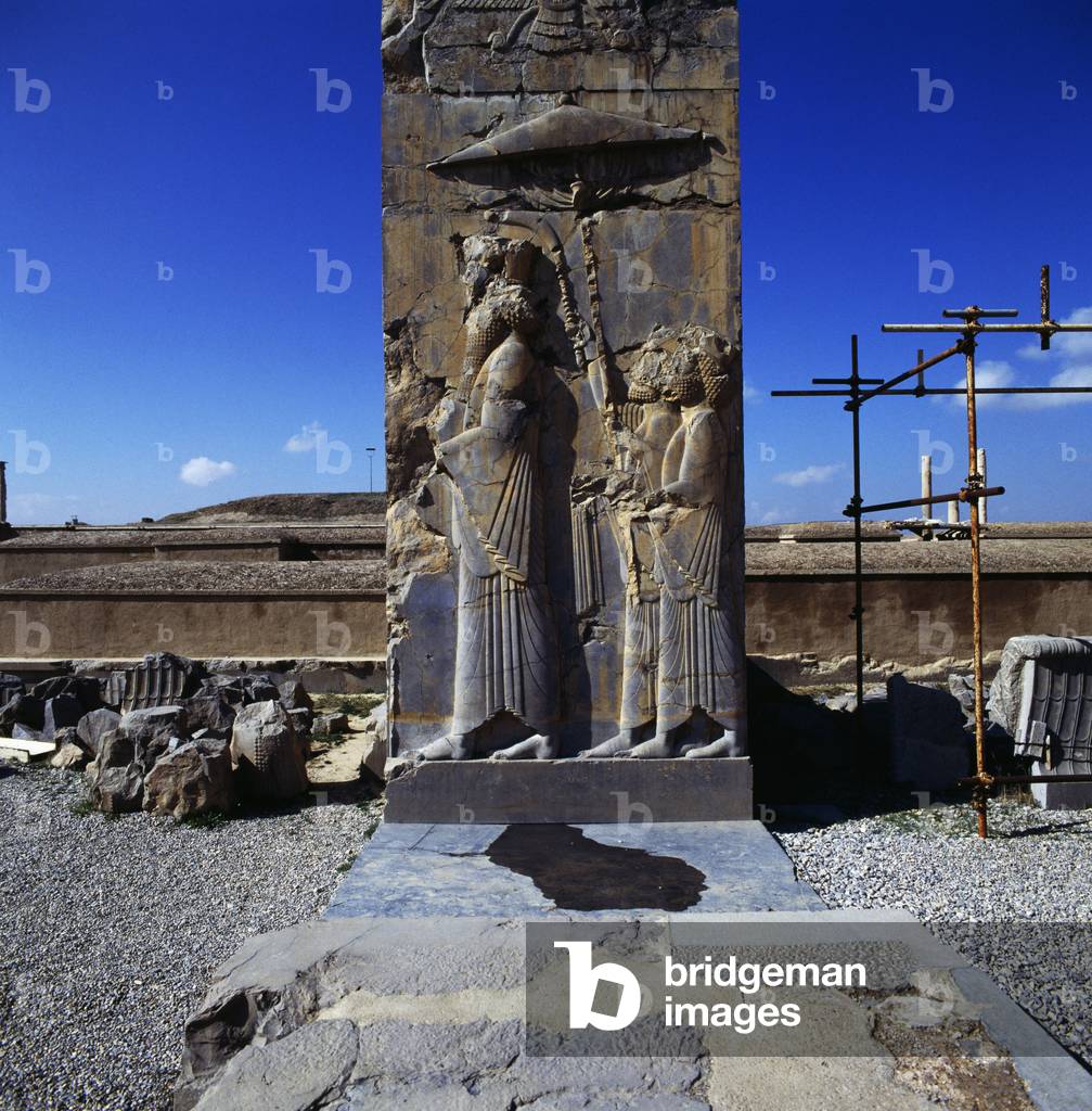 Image of Tripylon (triple gate), bas-relief depicting Darius under ...
