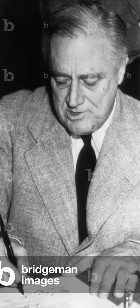 Image of Roosevelt signing the declaration of war against Germany, 1941 ...