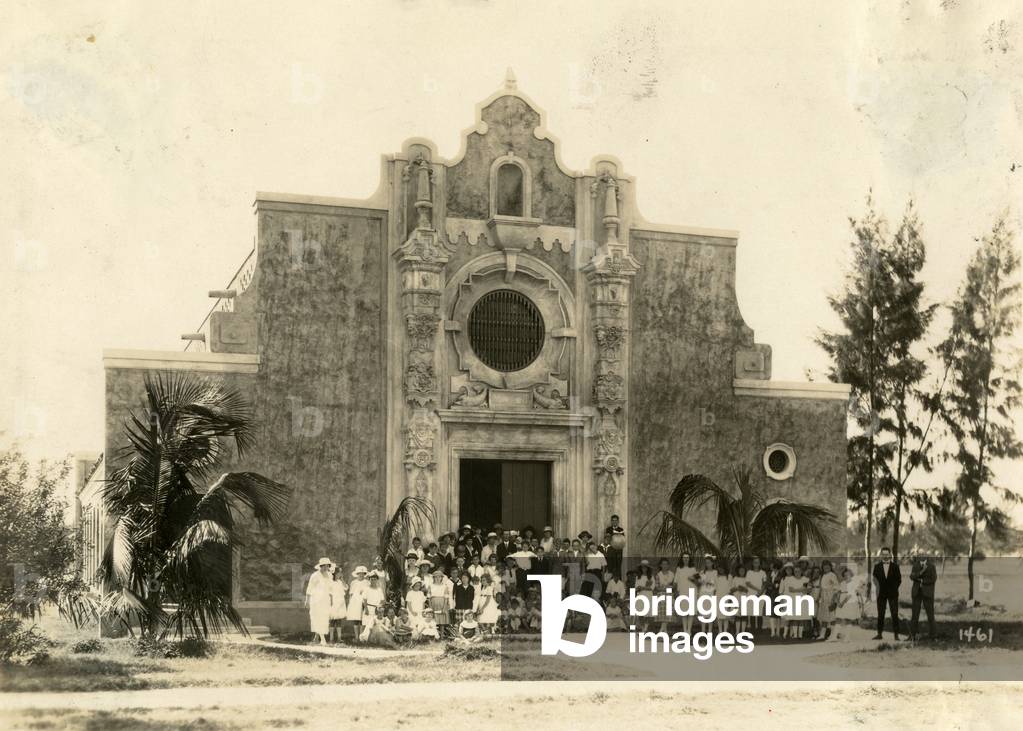 Image of Miami Beach Community Church, one of the oldest buildings lining