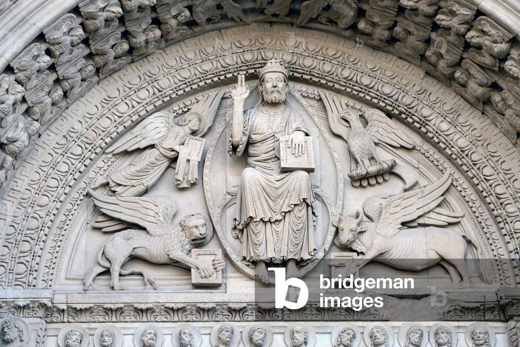 Image of Jesus Christ Surrounded by Four Apocalyptic Beasts on the Façade