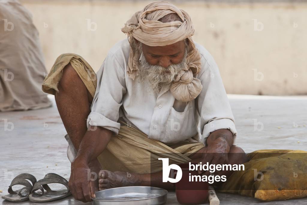 Image of Old Man, Gaya, Bihar, India (photo)