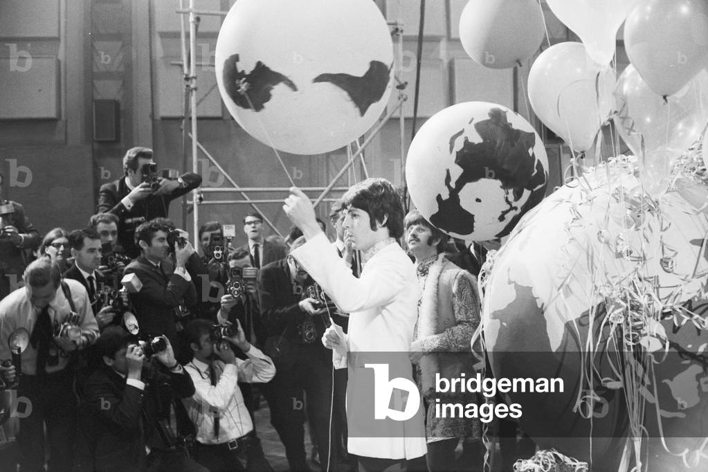 Image of The Beatles at the EMI Studio on Abbey Road, London, by Bayes ...
