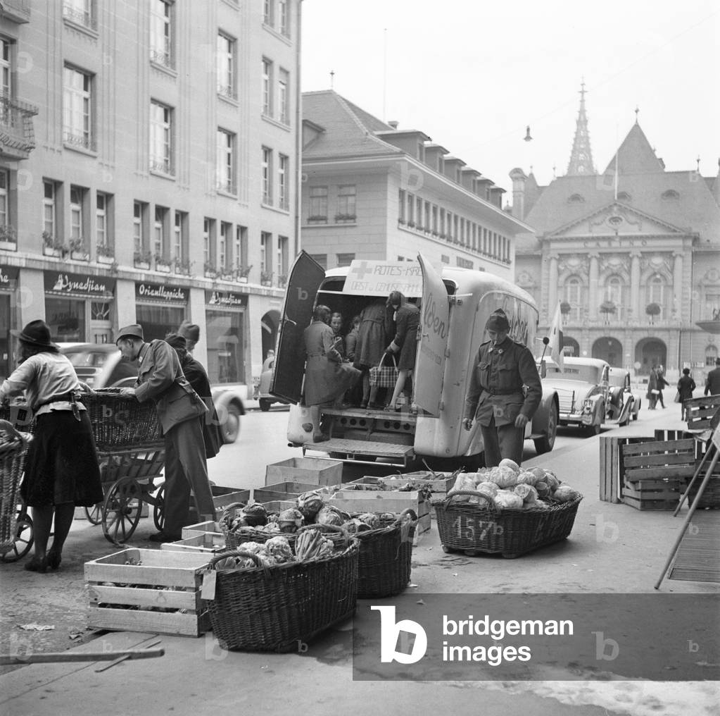 Image of Switzerland World War Ii Srk Vegetables Collection, 1939 (b/w ...