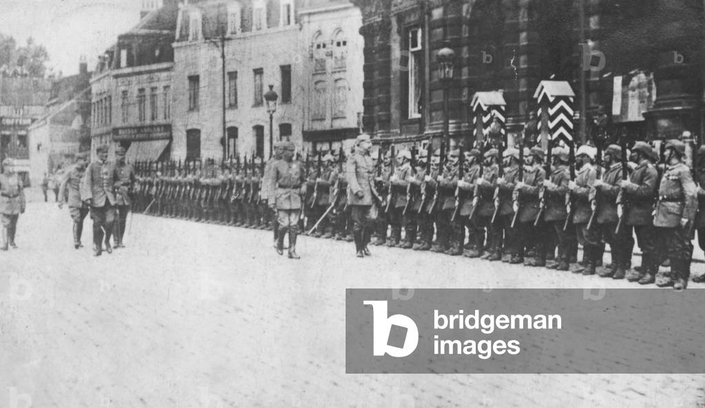 Image of Officer Inspecting Soldiers, 1916 (b/w photo)
