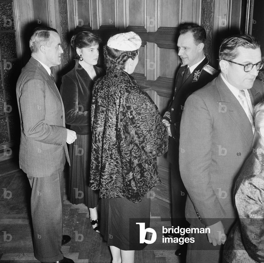 Image of Switzerland Policy Max Petitpierre, 1953 (b/w photo)