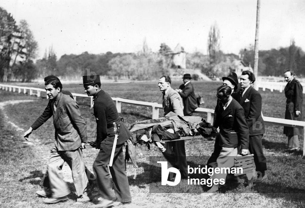 Image of After an air raid in Paris, 1943 (b/w photo)