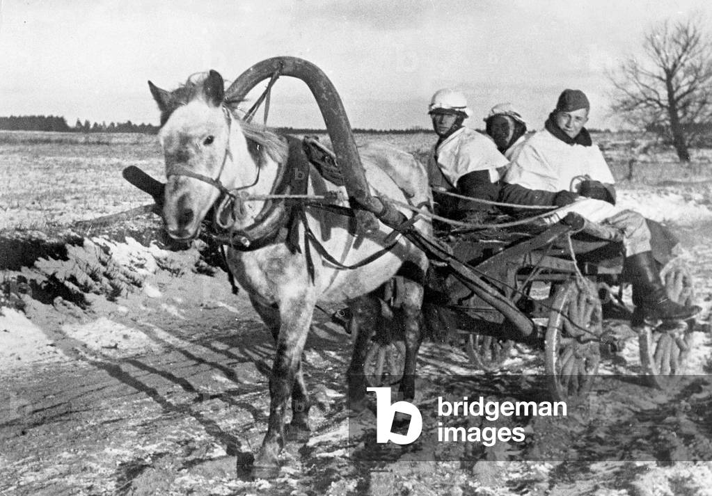 Image of German soldiers on a Panje wagon, 1941 (b/w photo)