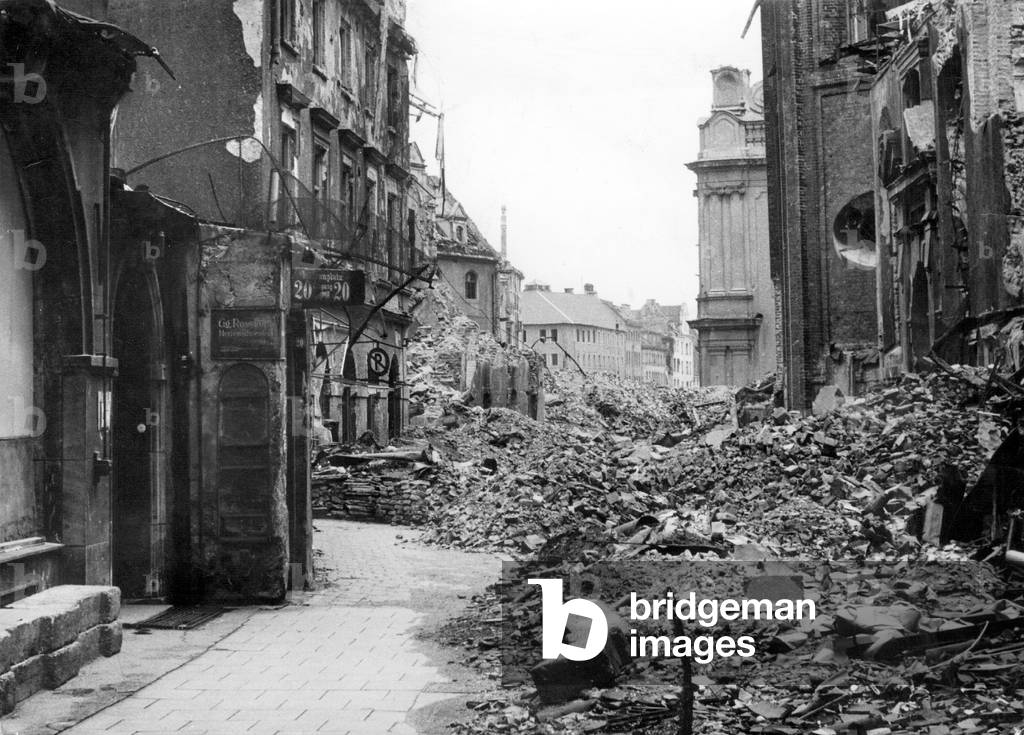 Image of Destroyed Munich after the Second World War, 1945 (b/w photo)