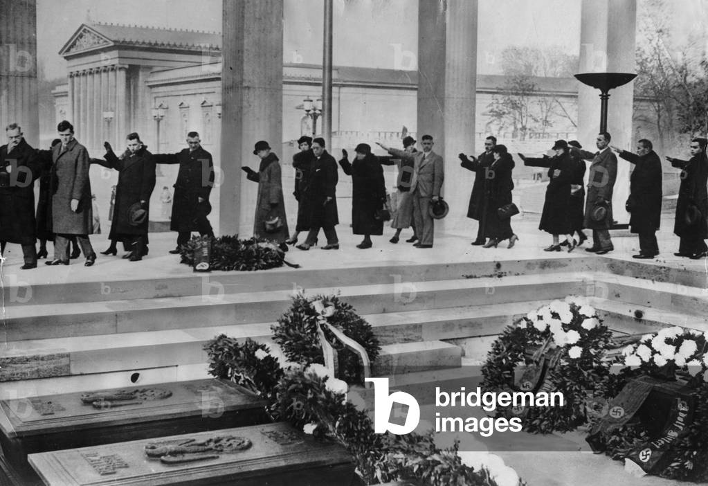 Image of Visitors in the Ehrentempel (Temples of Honour) in Munich, 1935
