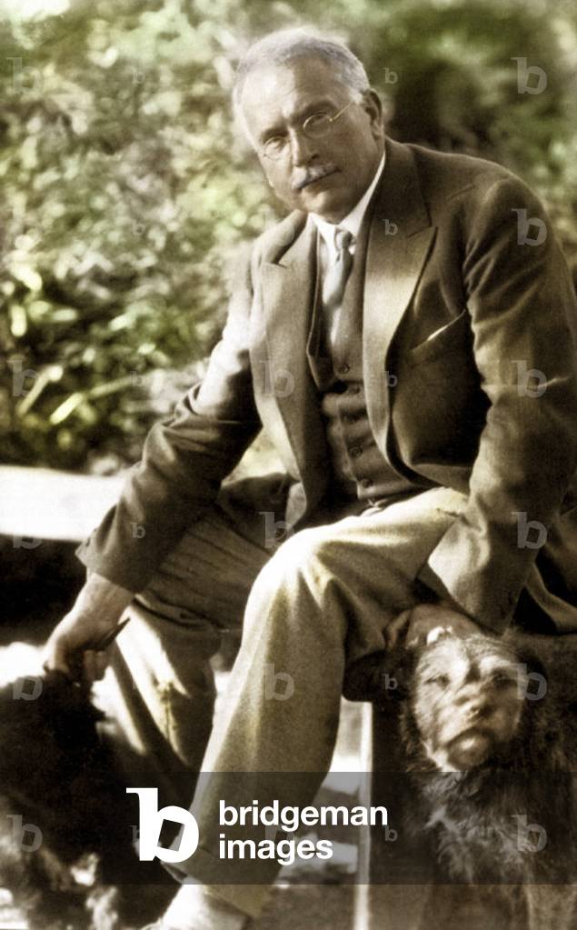 Image of Portrait of Carl Jung with his dogs (photo)