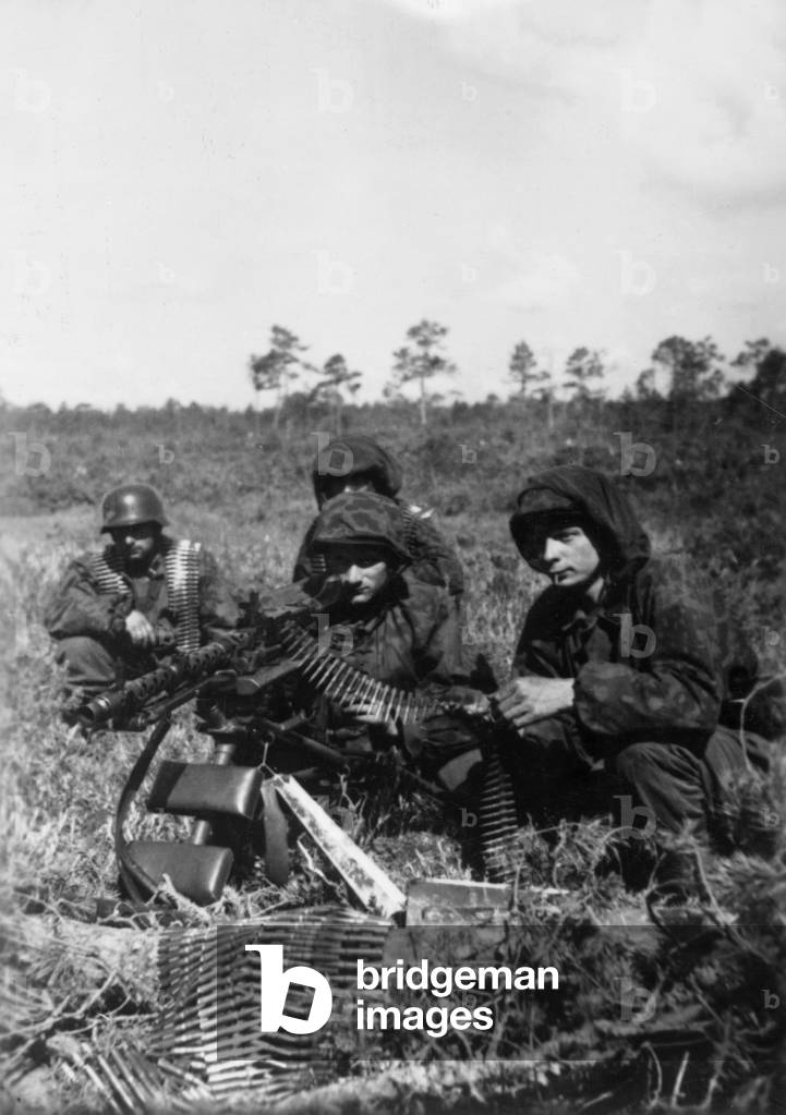 Image of Flemish soldiers of the Waffen-SS on the Eastern Front, 1941