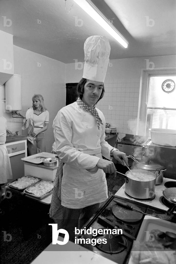 Image of Cordon Bleu Chef Luis Huber pictured in the kitchen of