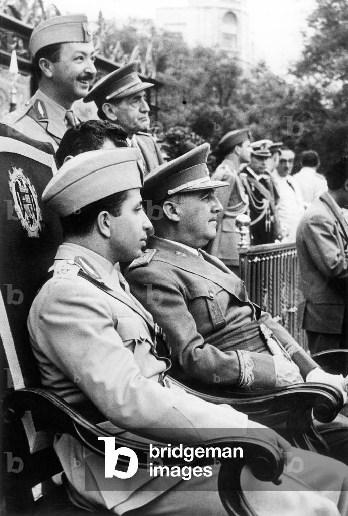 Image of king Faysal II of Iraq with General Francisco Franco at