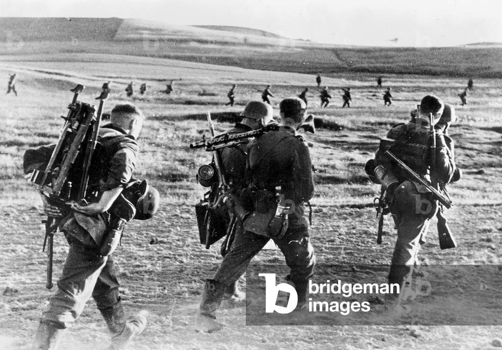Image of German Infantry in Russia, 1941 (b/w photo)
