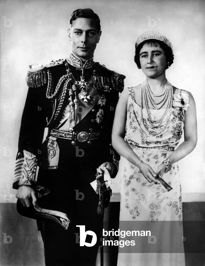 Image of King George VI and his wife Elizabeth wearing the Tiara
