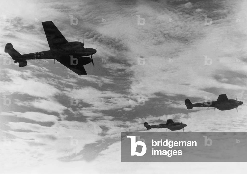 Image of German 'destroyer' Messerschmitt Me 110 (b/w photo)