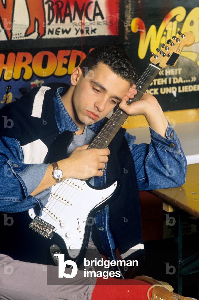 Image of Eros Ramazzotti, 1987 (photo)
